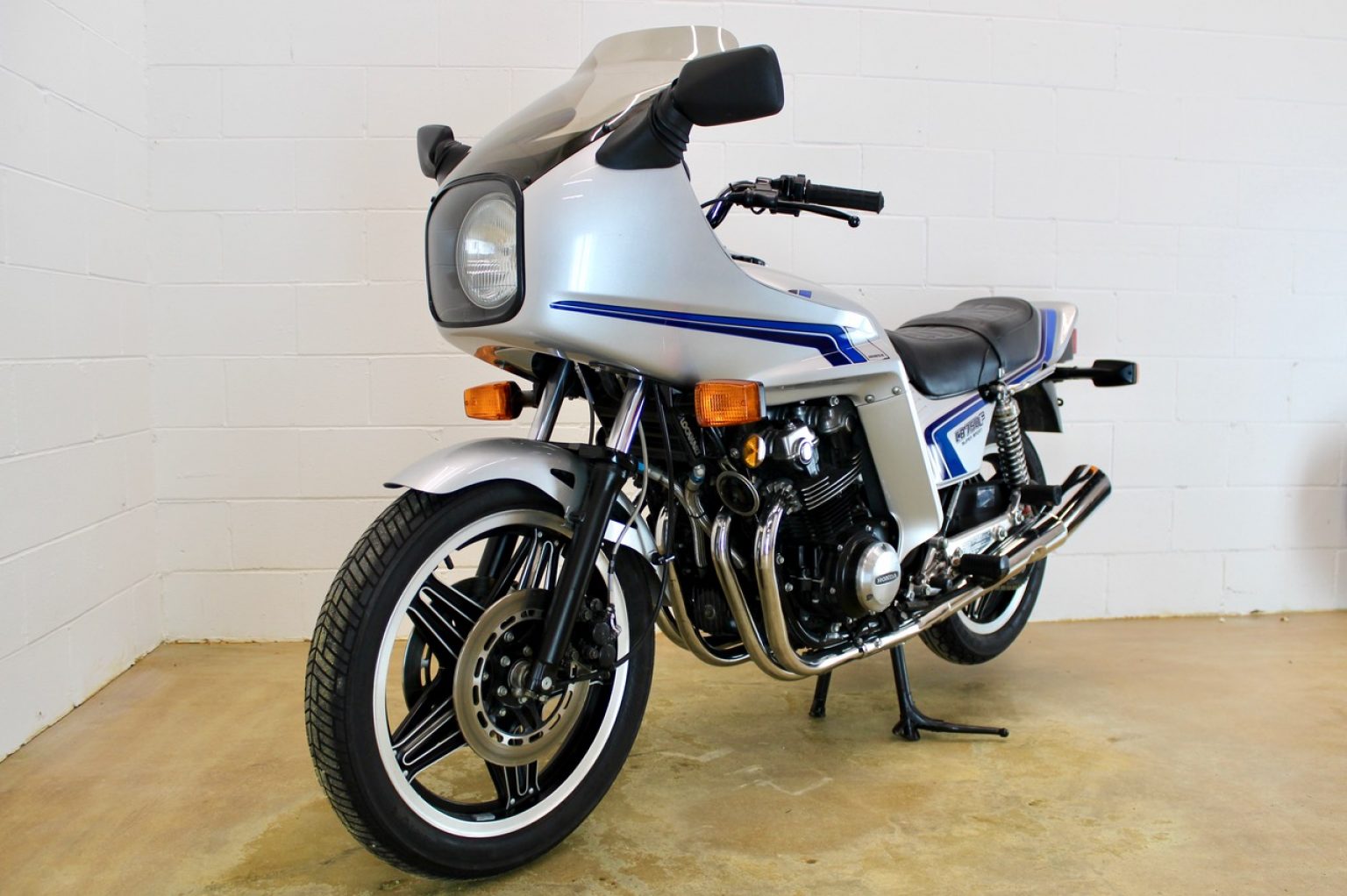 1982 Honda CB750F Super Sport - Classic Promenade