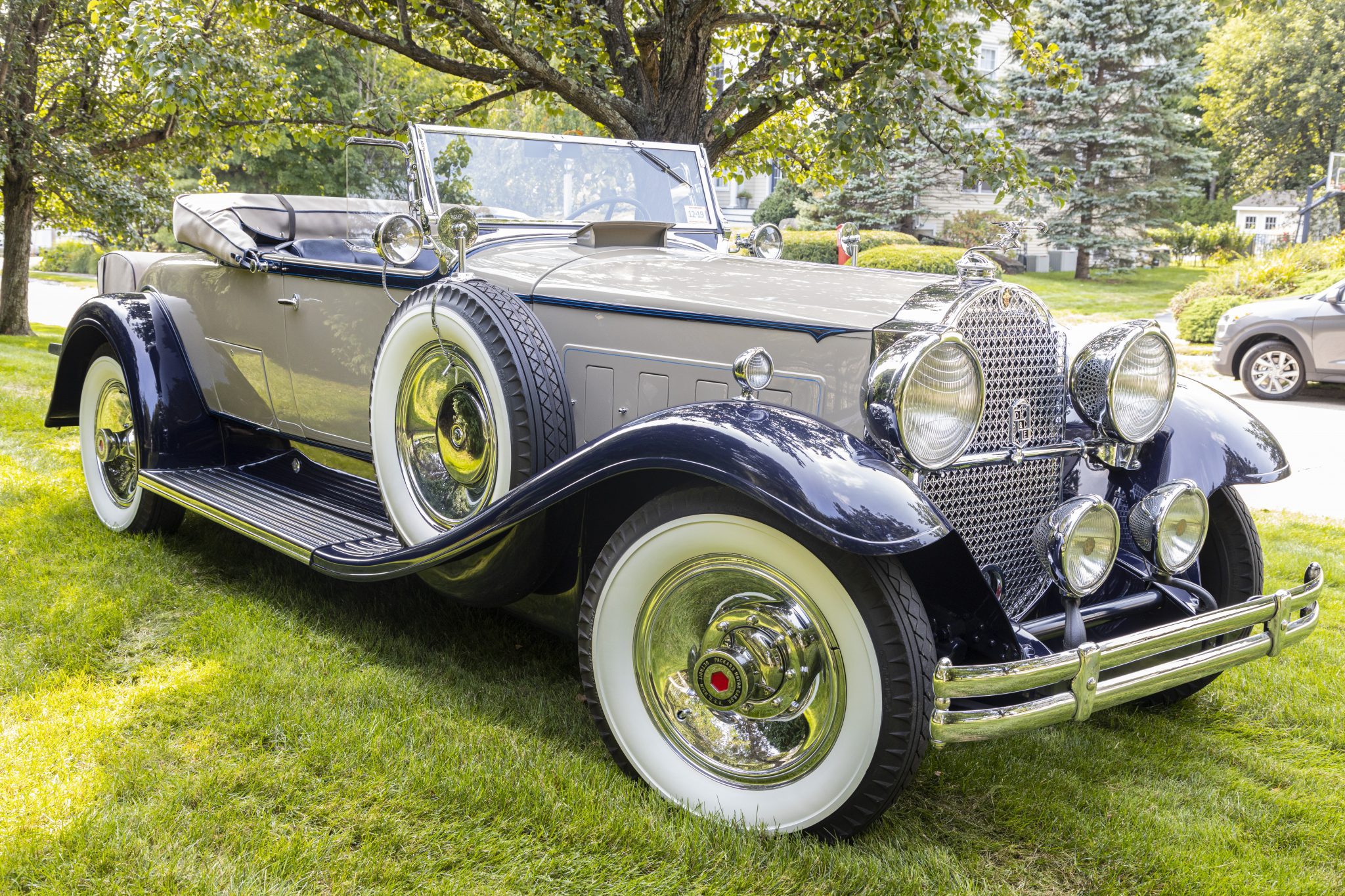 1931 Packard Model 840 Deluxe Eight Roadster - Classic Promenade