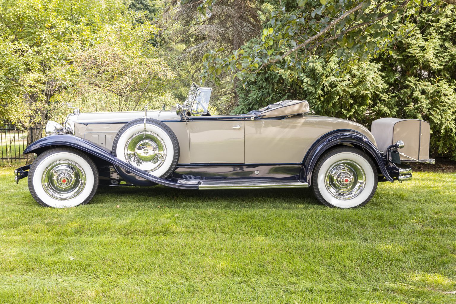 1931 Packard Model 840 Deluxe Eight Roadster - Classic Promenade