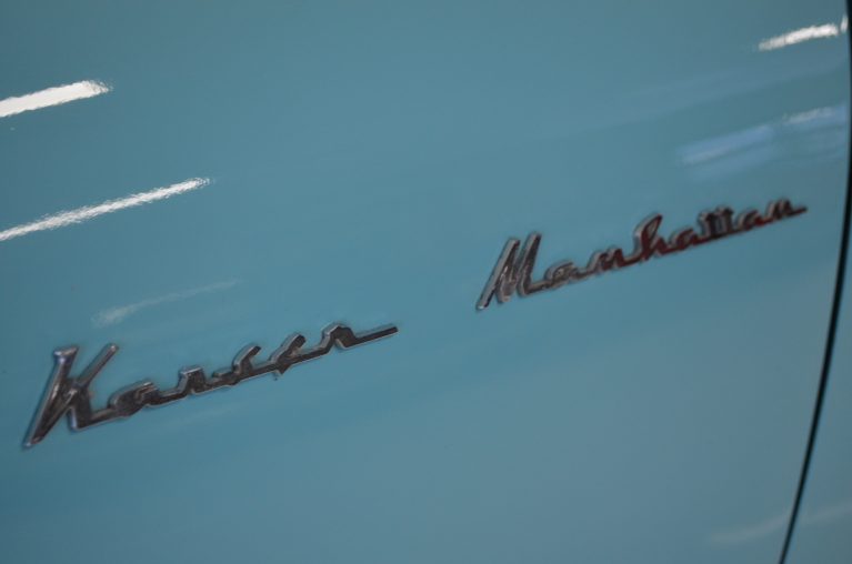 1952 Kaiser Manhattan - Classic Promenade