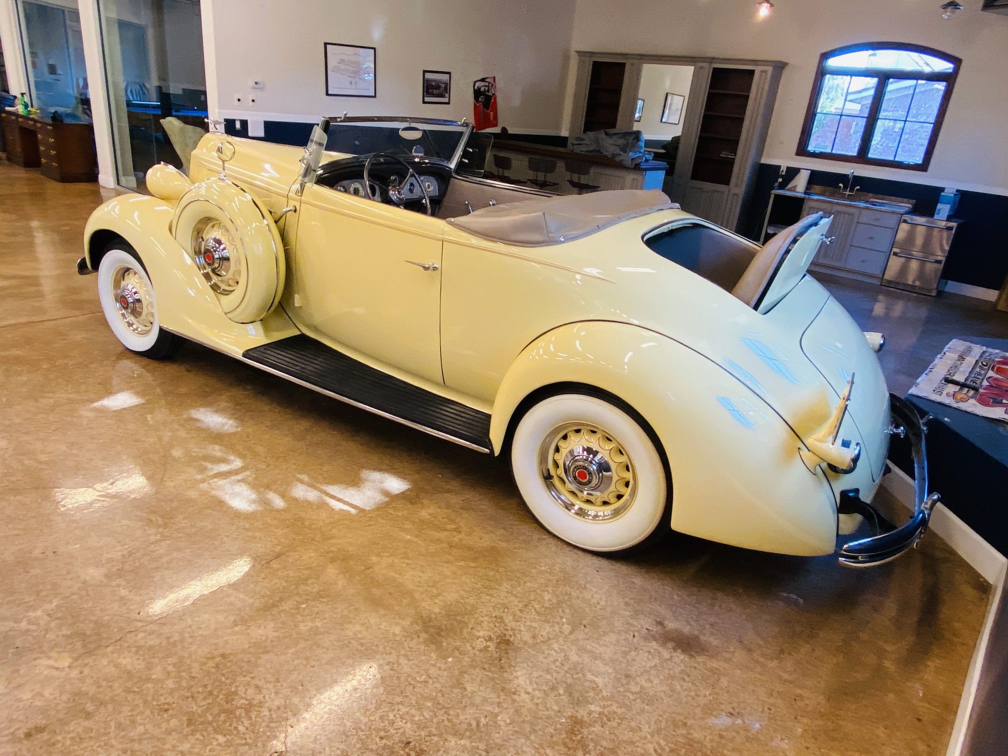 1936 Packard 120 Convertible Coupe - Classic Promenade