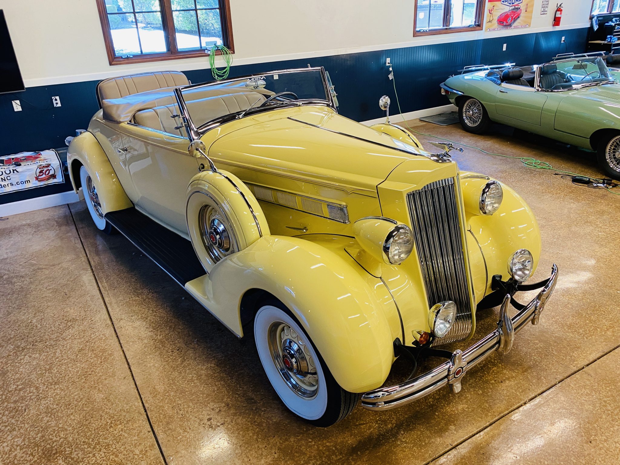 1936 Packard 120 Convertible Coupe - Classic Promenade