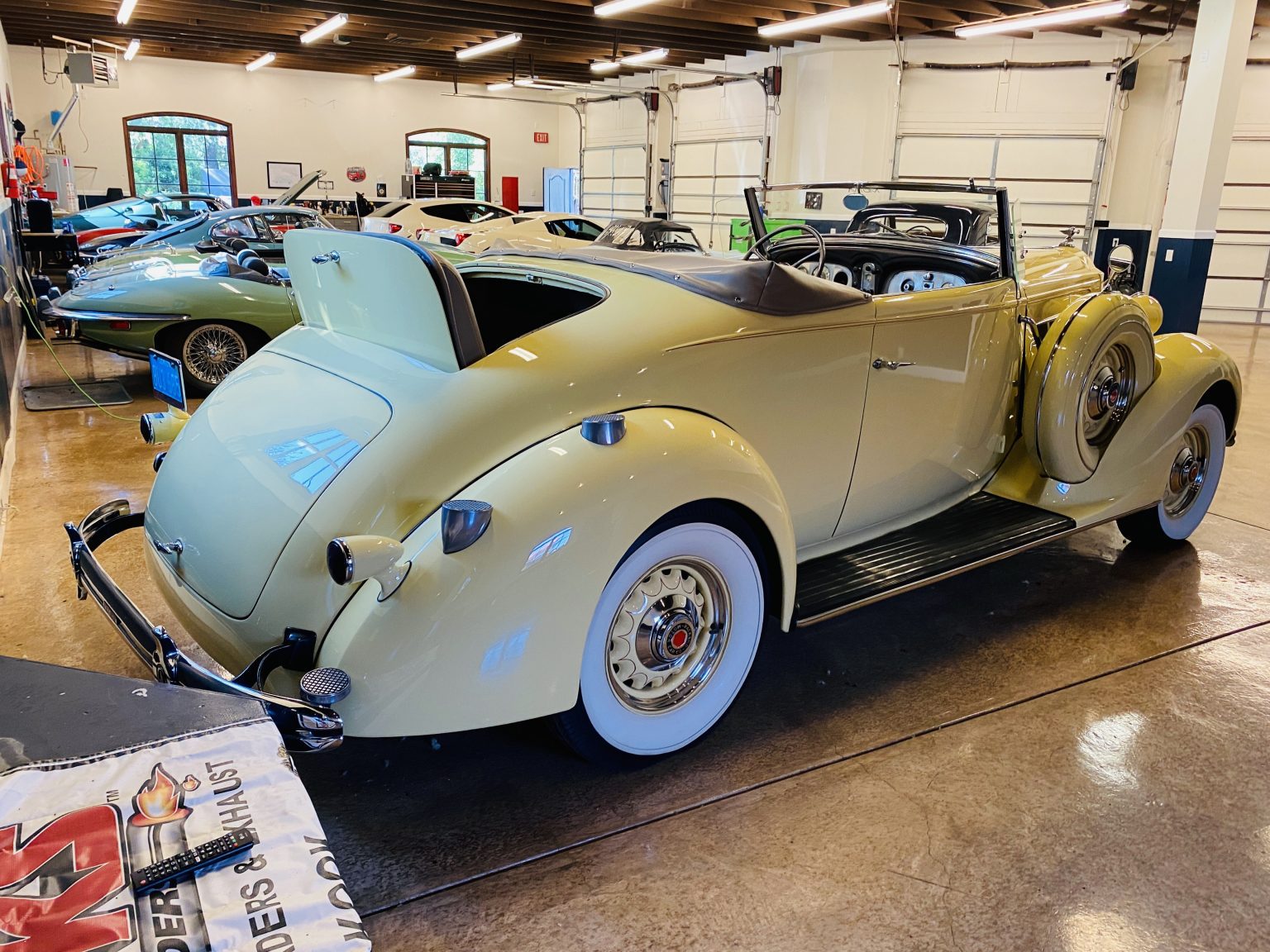 1936 Packard 120 Convertible Coupe - Classic Promenade
