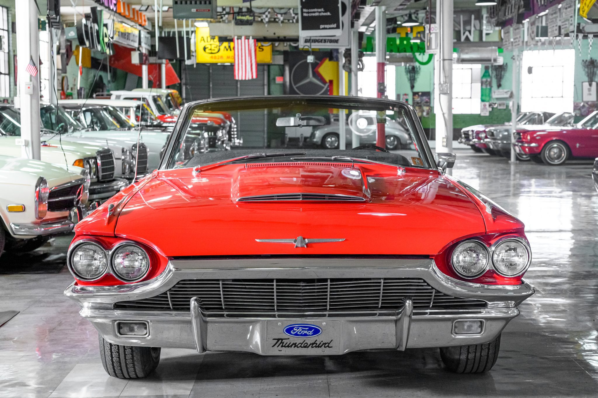 1965 Ford Thunderbird Convertible - Classic Promenade