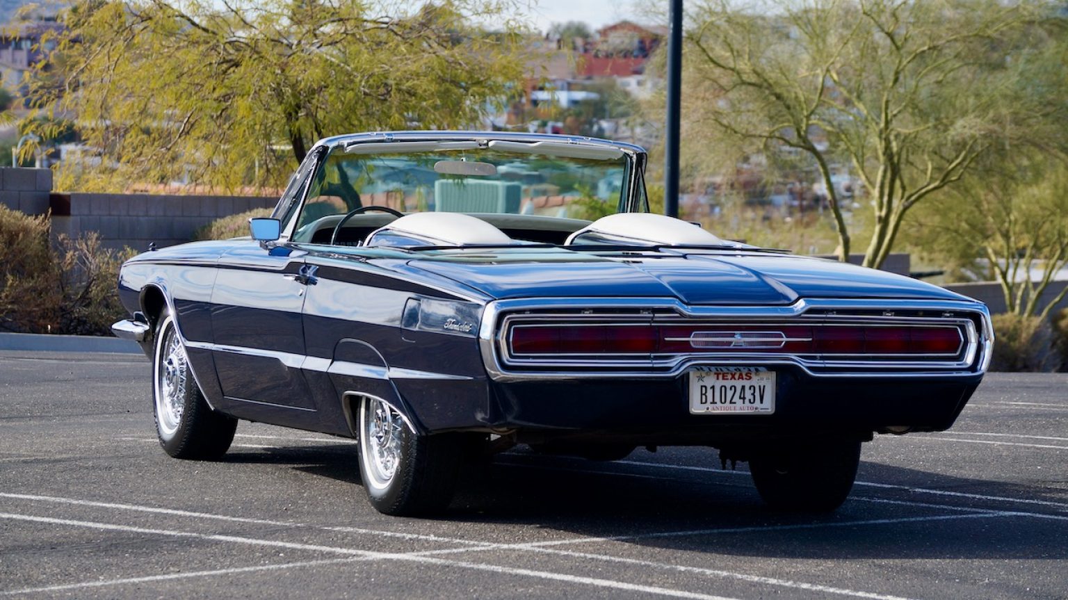 1966 Ford Thunderbird Convertible - Classic Promenade
