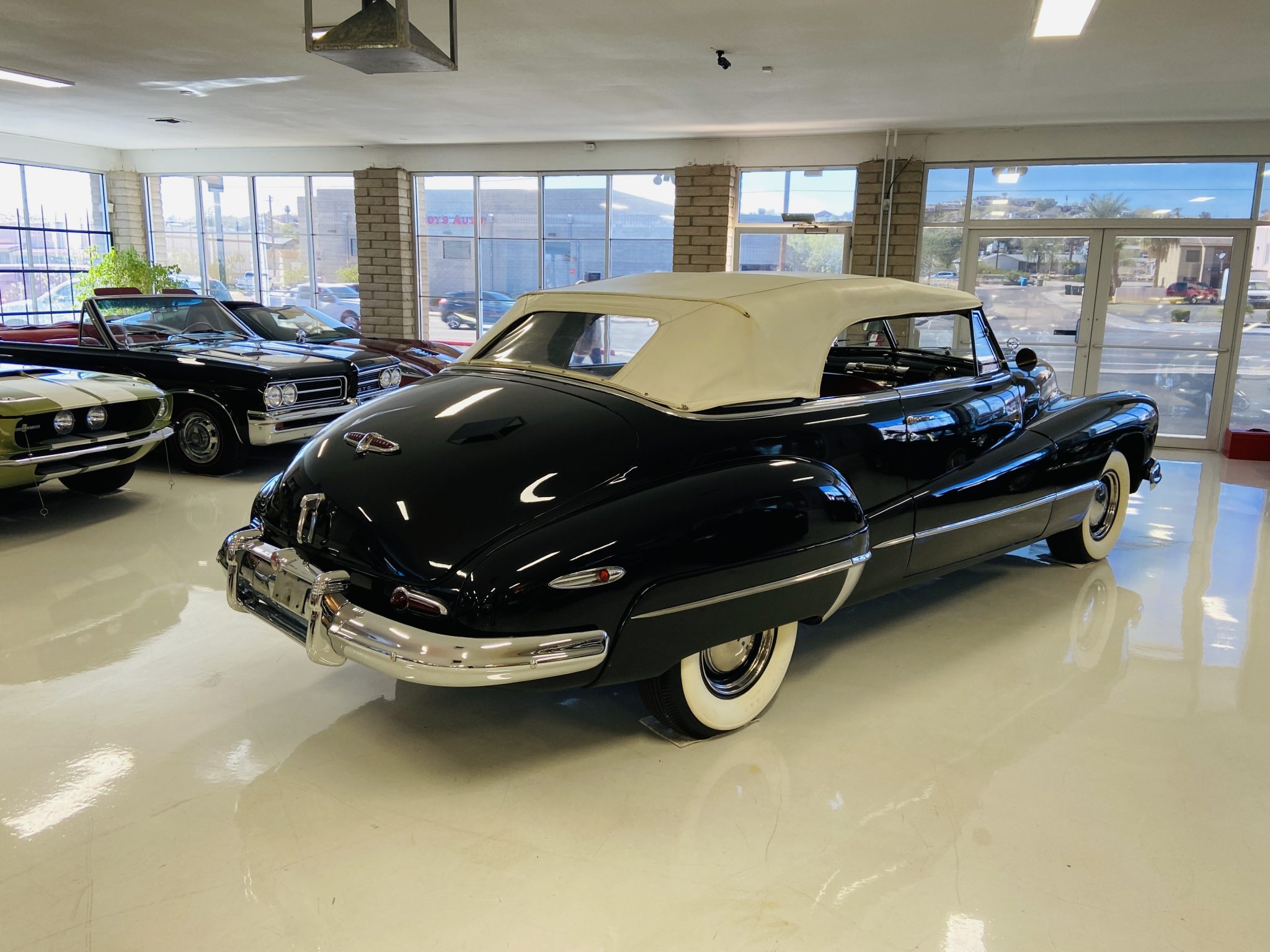 1947 Buick Roadmaster Series 70 Convertible Coupe - Classic Promenade