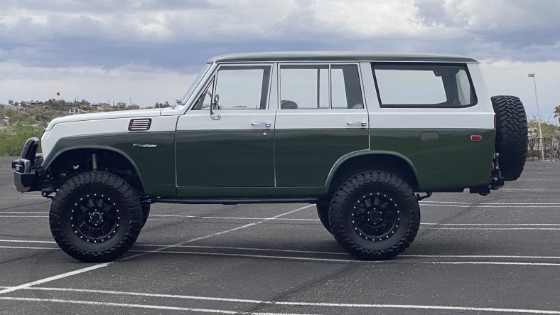 1970 Toyota Land Cruiser FJ55 Custom - Classic Promenade