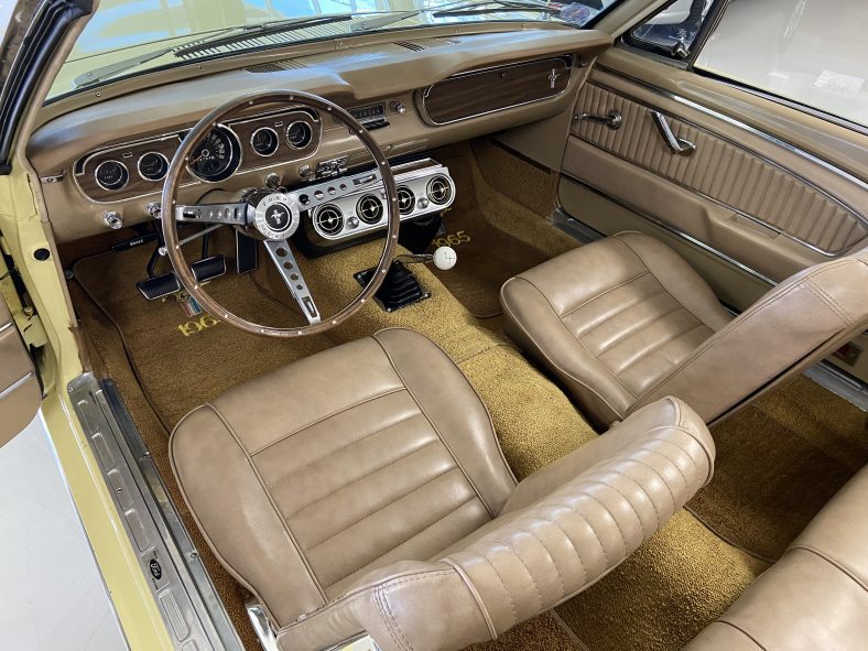 1965 Ford Mustang Convertible - Classic Promenade