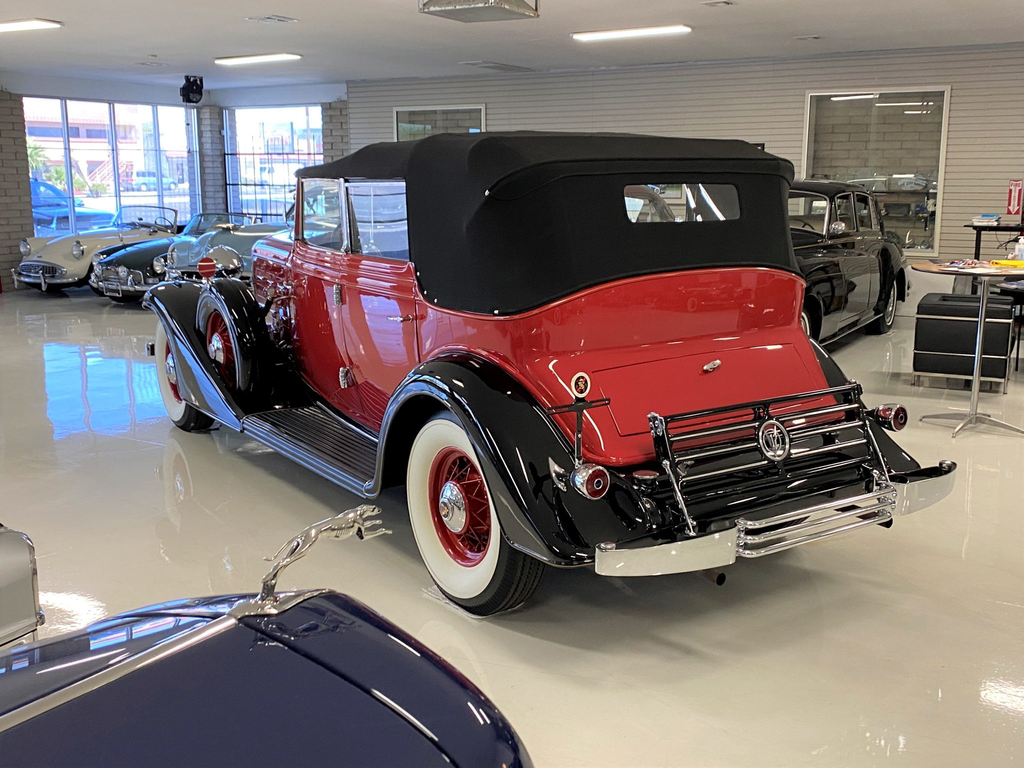 1933 Cadillac 370C V12 All-Weather Phaeton - Classic Promenade