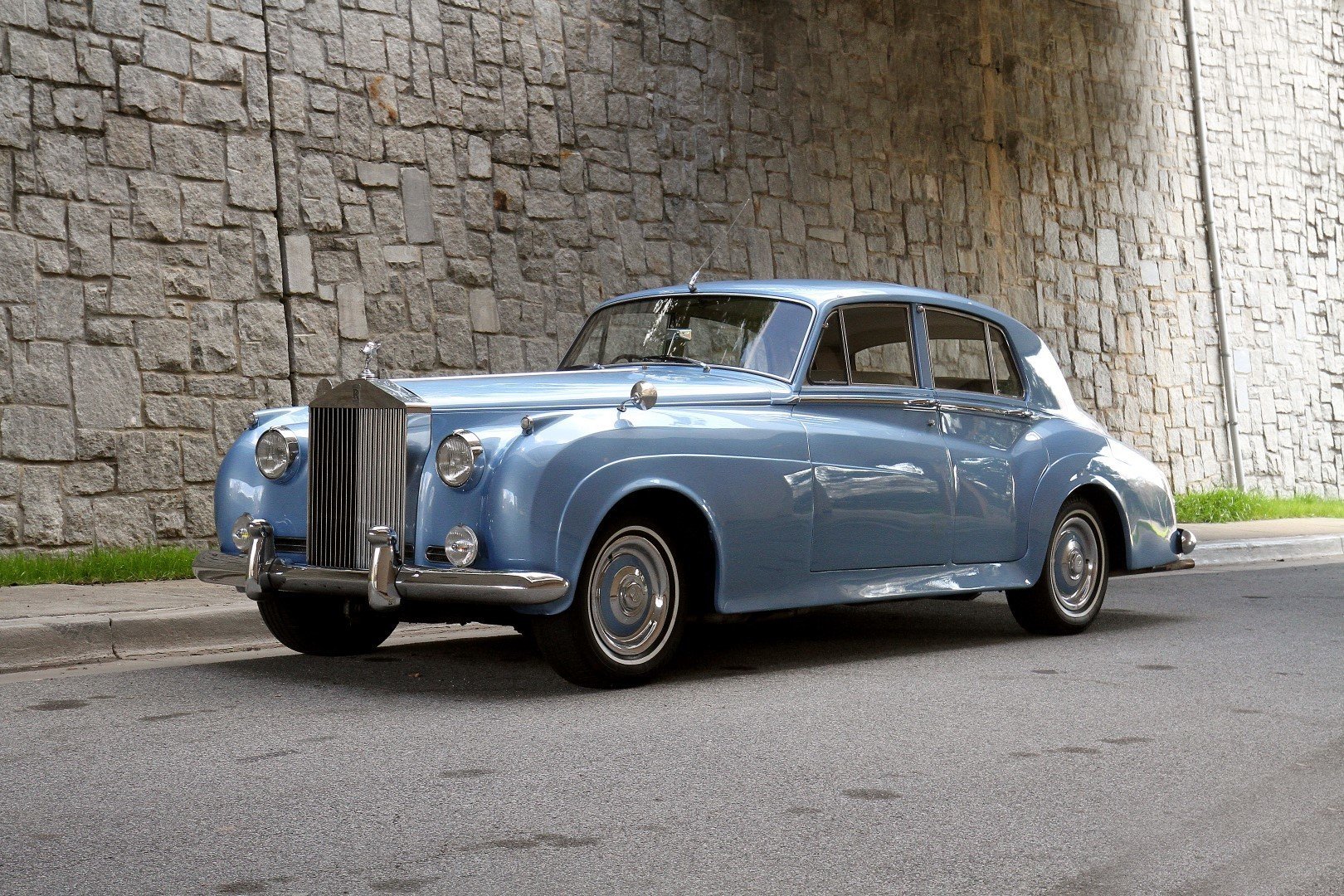 Silver Cloud II Archives - Classic Promenade