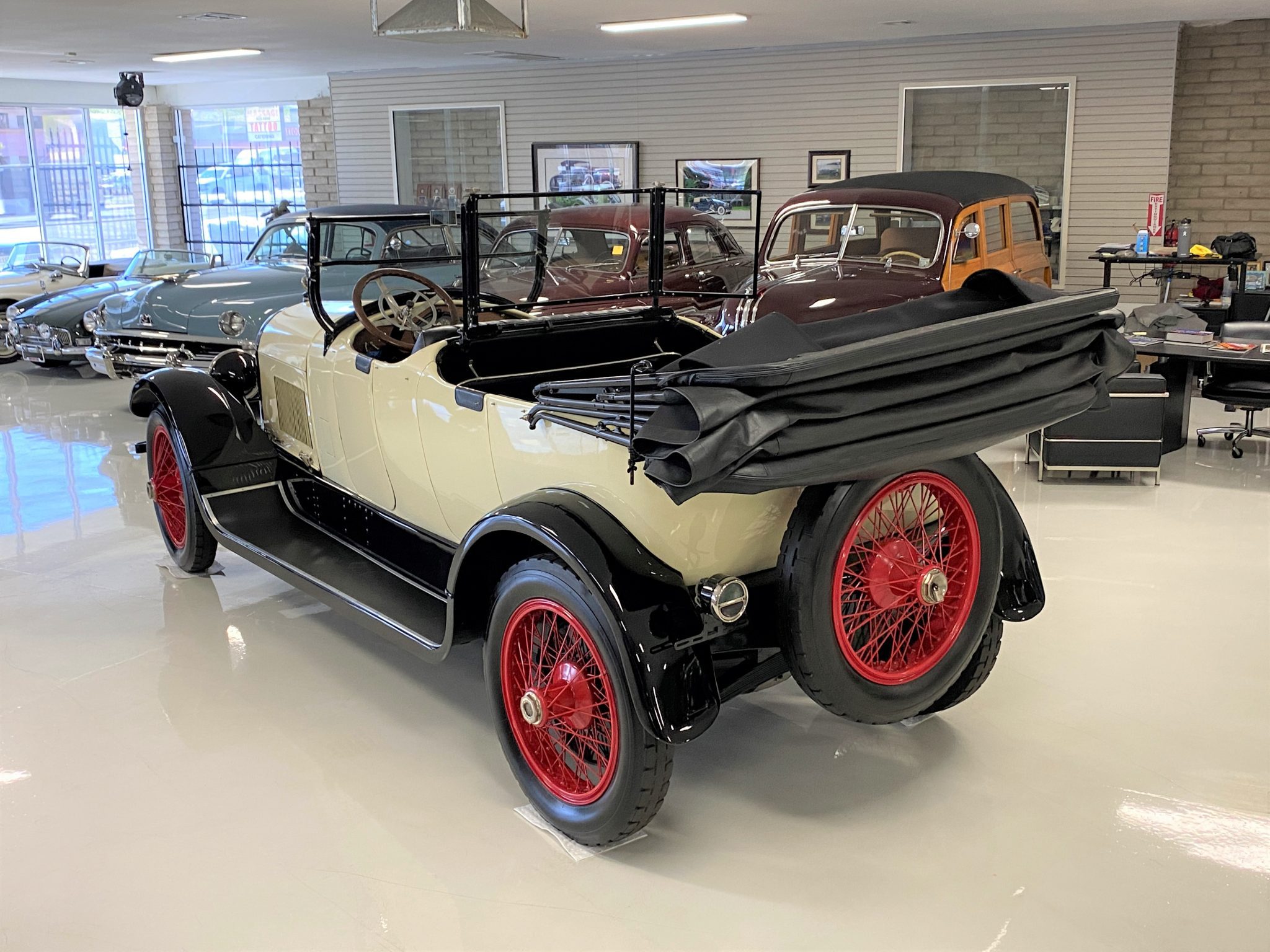 1922 Marmon Model 34B Touring - Classic Promenade