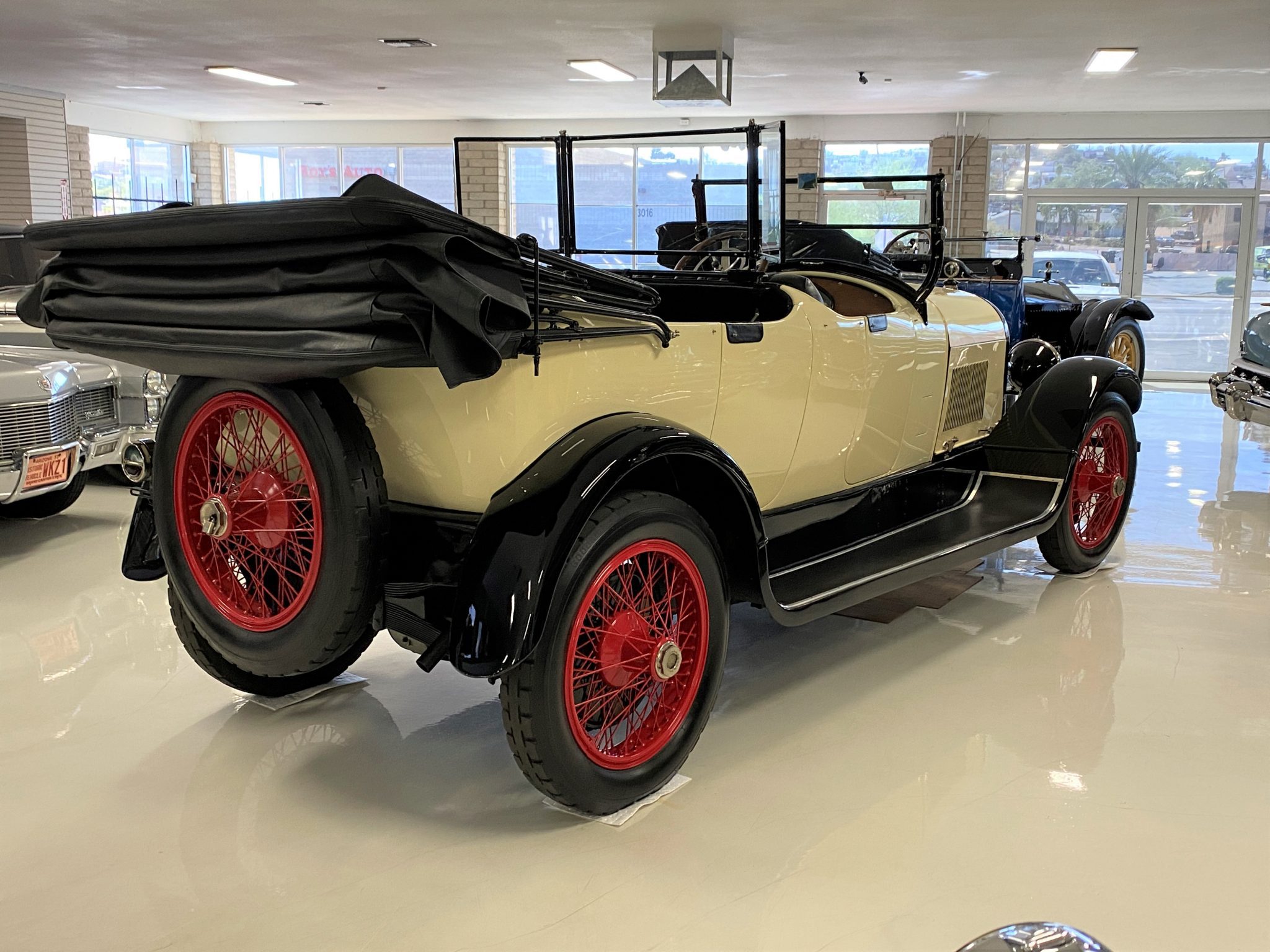 1922 Marmon Model 34B Touring - Classic Promenade