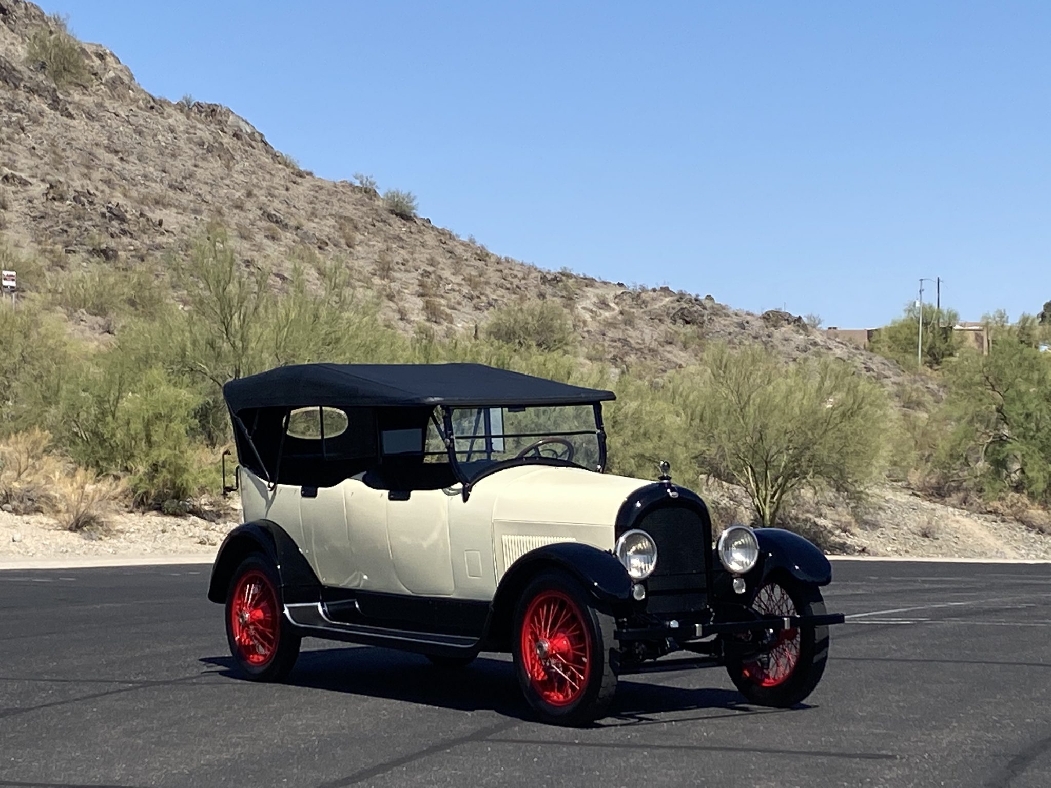 1922 Marmon Model 34B Touring - Classic Promenade