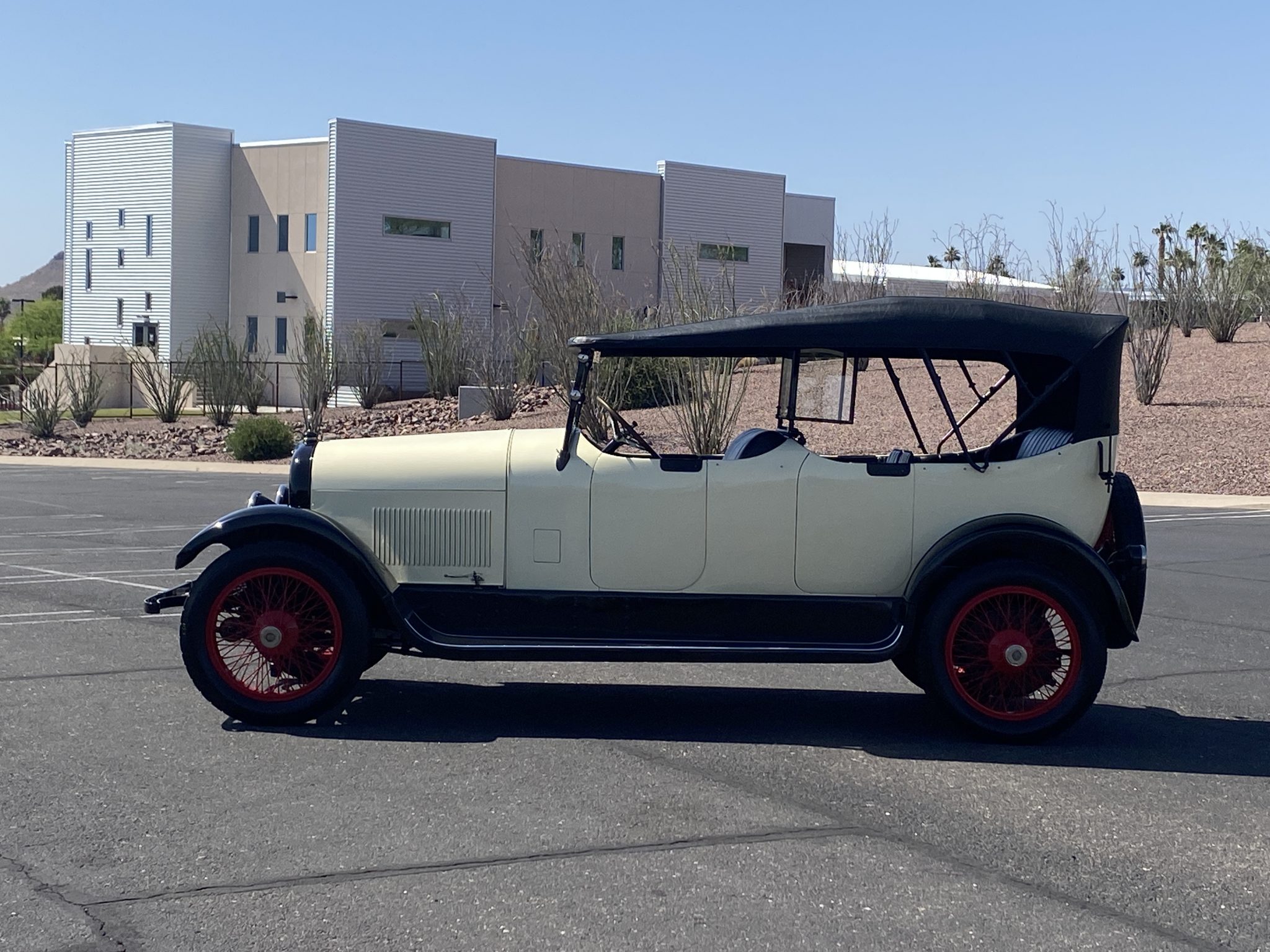 1922 Marmon Model 34B Touring - Classic Promenade