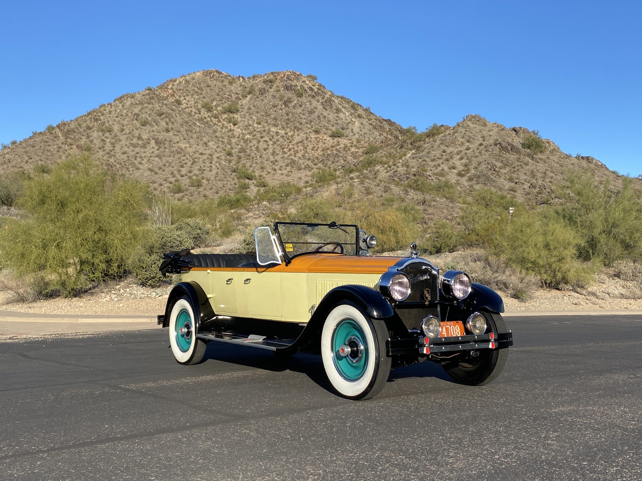 1925 Packard Eight 243 Touring - Classic Promenade