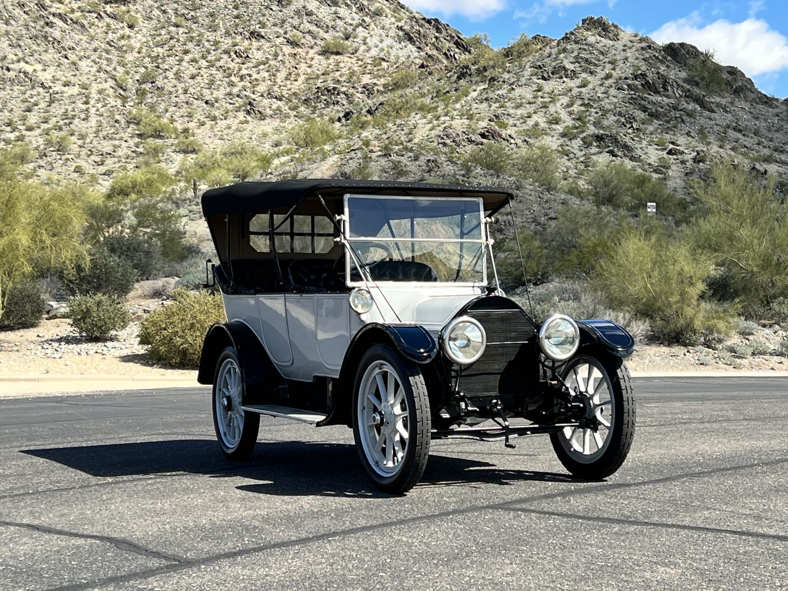 1913 Cadillac Model 30 Touring - Classic Promenade