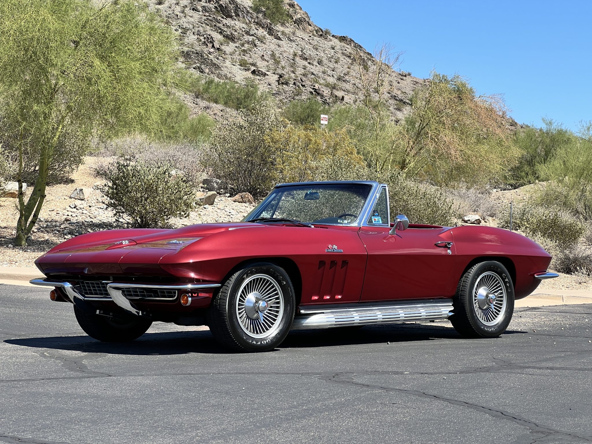 1966 Chevy Corvette Convertible L72 427/425 hp - Classic Promenade
