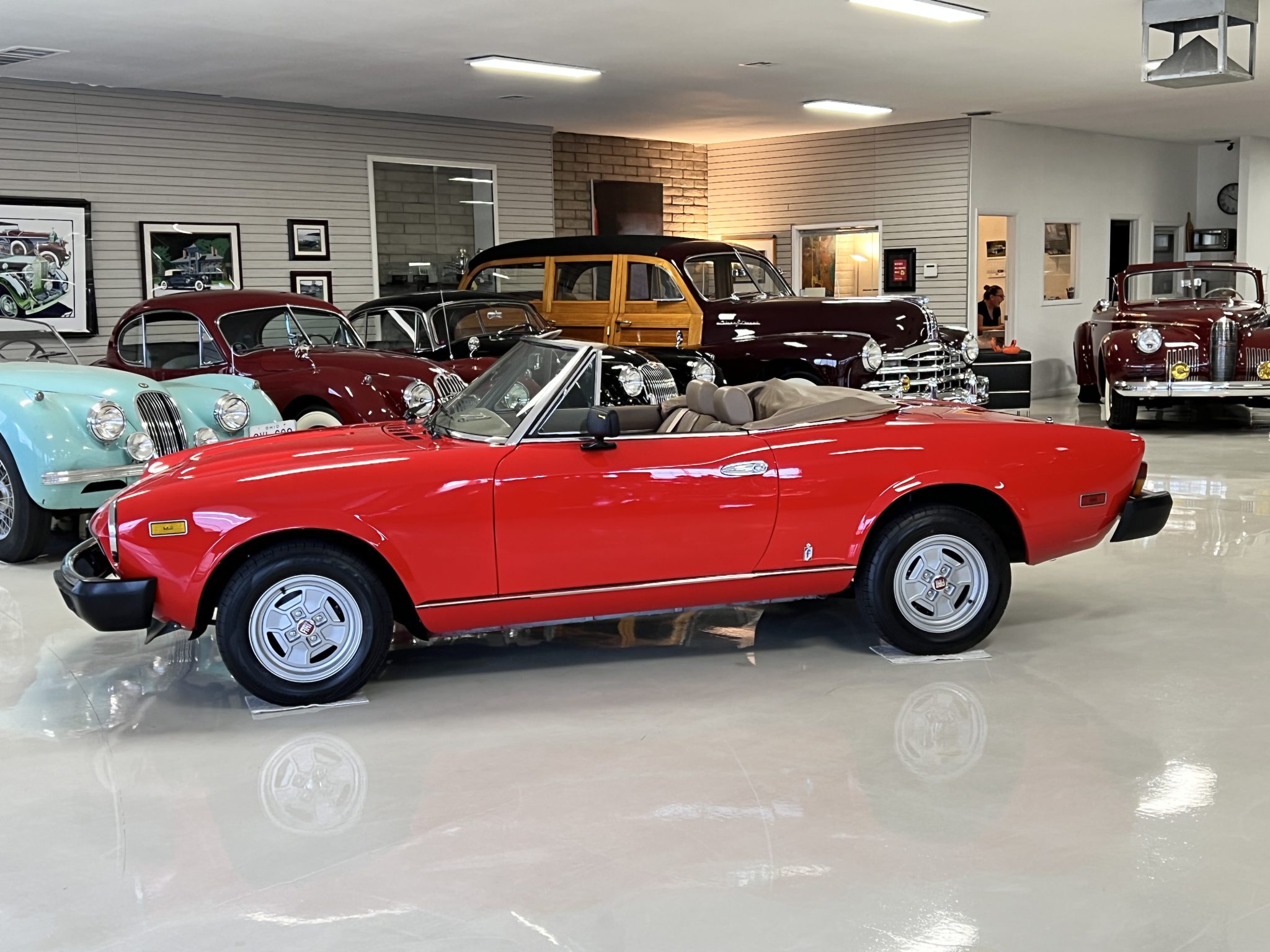 1981 Fiat Spider 2000 - Classic Promenade