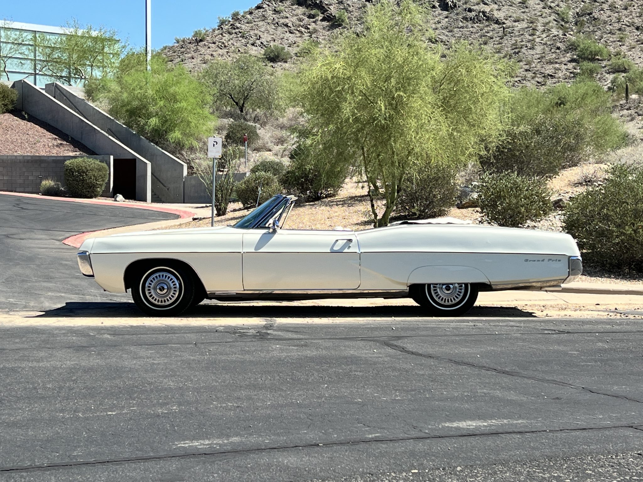 1967 Pontiac Grand Prix Convertible - Classic Promenade