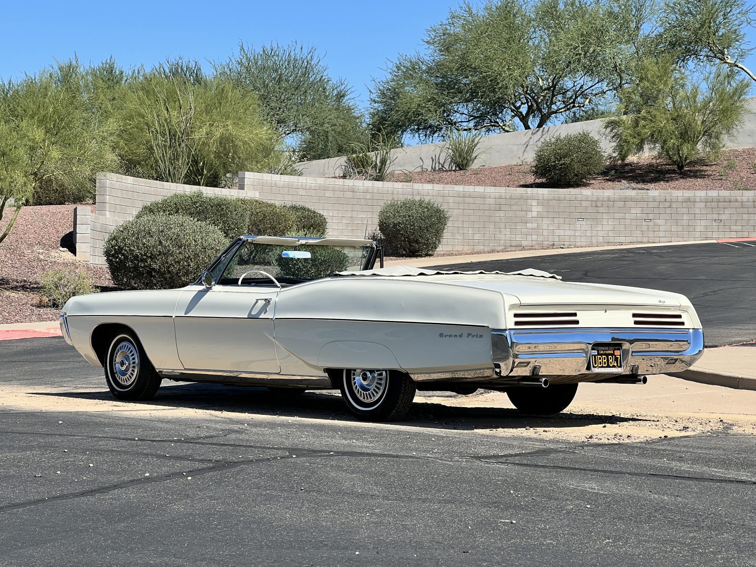 1967 Pontiac Grand Prix Convertible - Classic Promenade
