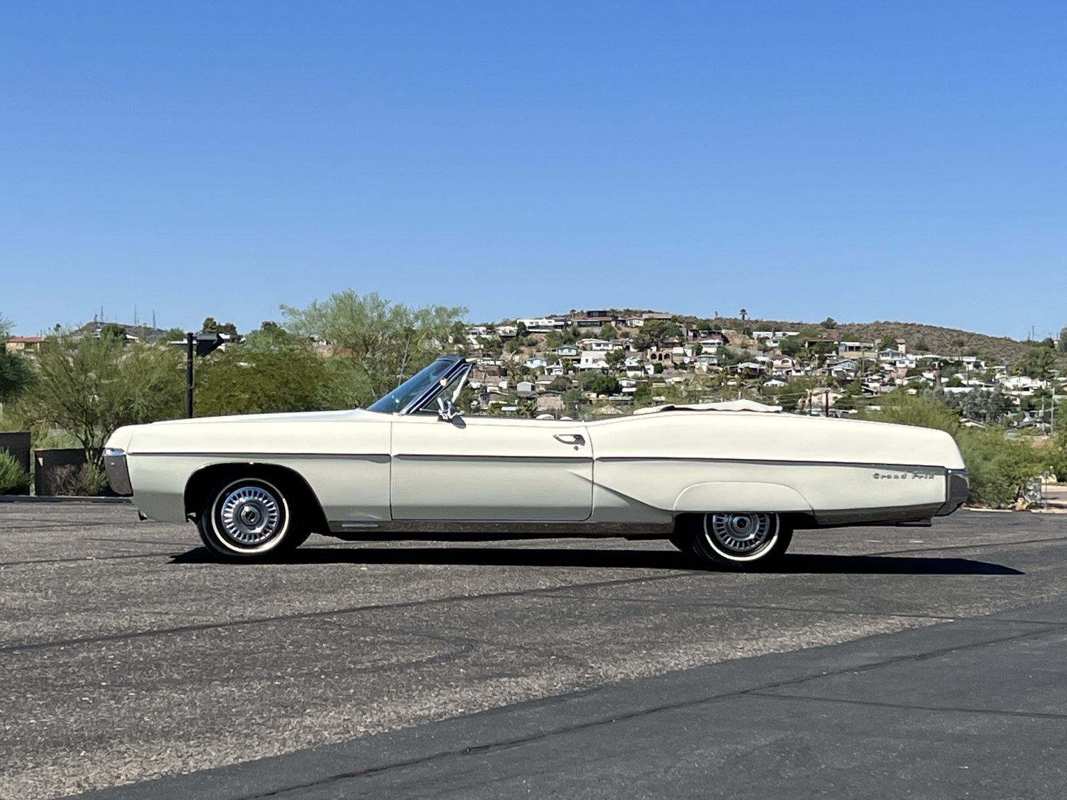 1967 Pontiac Grand Prix Convertible - Classic Promenade