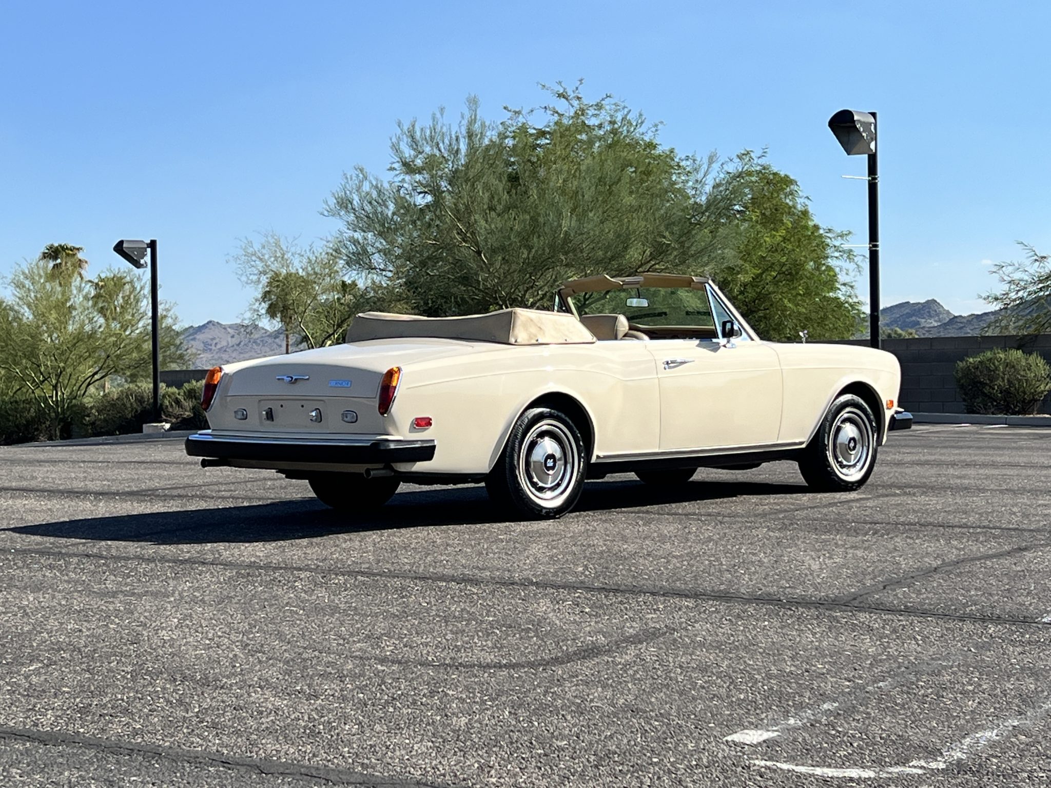 1983 Rolls-Royce Corniche DHC - Classic Promenade