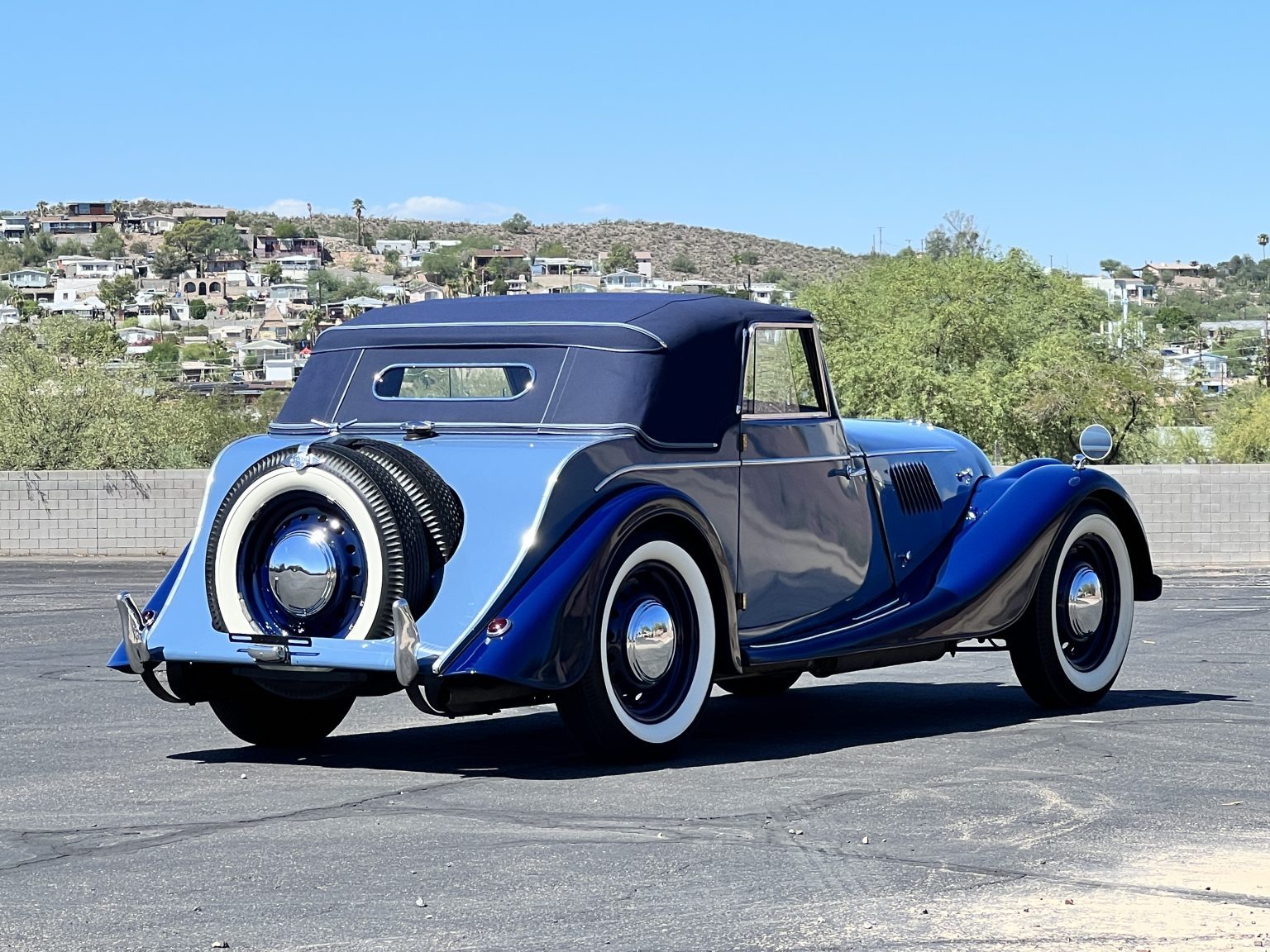 1954 Morgan Plus 4 Three-Position Cabriolet - Classic Promenade