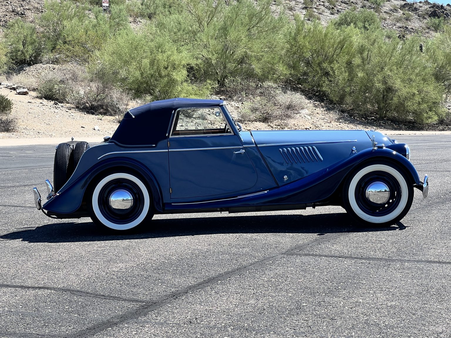 1954 Morgan Plus 4 Three-Position Cabriolet - Classic Promenade