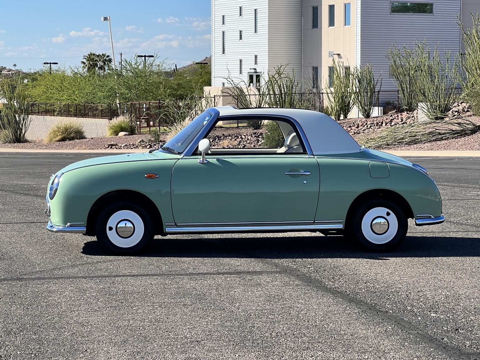 1991 Nissan Figaro - Classic Promenade