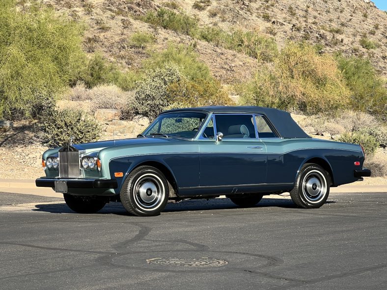 1976 Rolls-Royce Corniche DHC - Classic Promenade