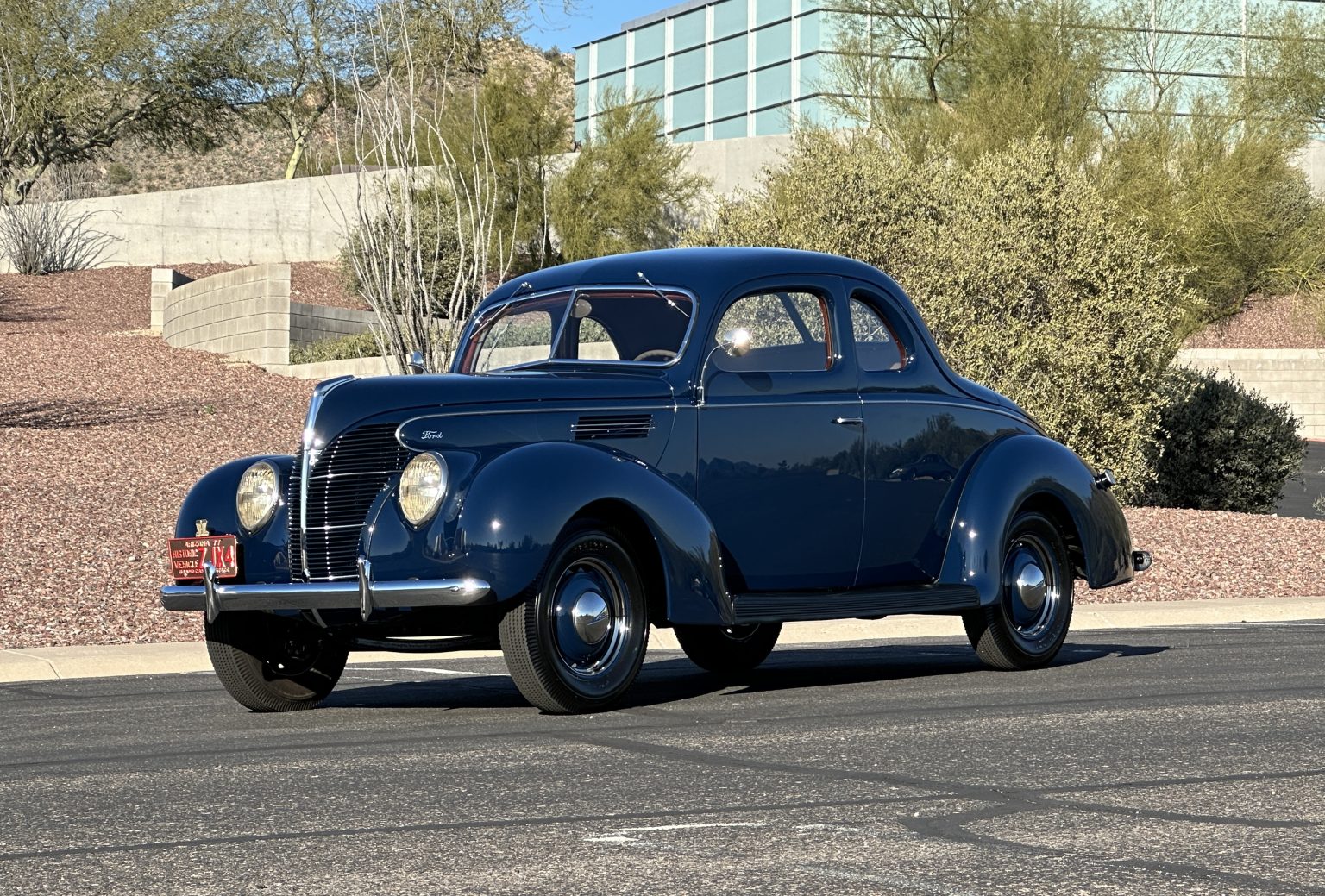 1939 Ford Coupe - Classic Promenade