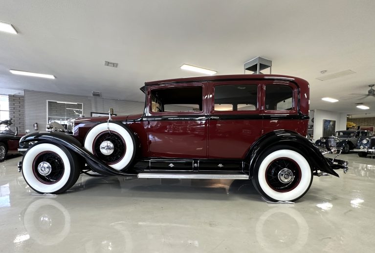 1930 Cadillac Series 353 V8 Sedan - Classic Promenade