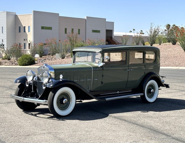 1931 Cadillac V-12 Model 370A - Classic Promenade