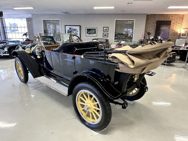 1912 Everitt Six-48 Touring - Classic Promenade