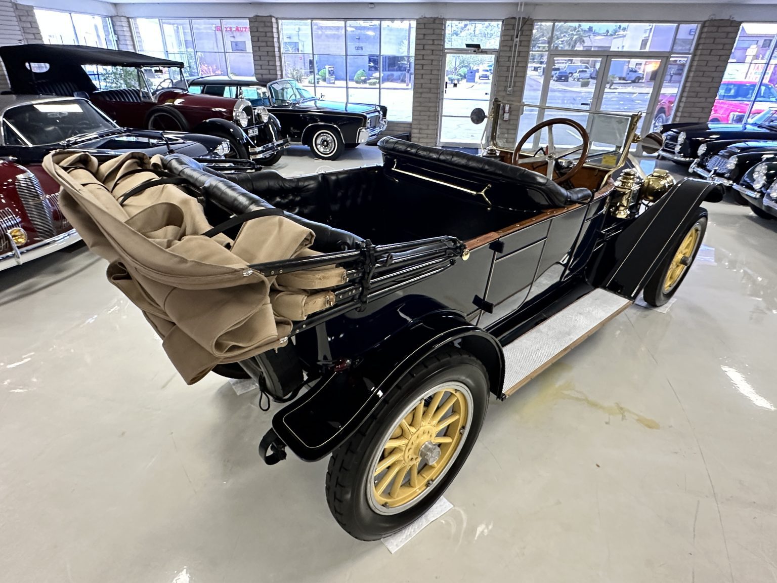1912 Everitt Six-48 Touring - Classic Promenade