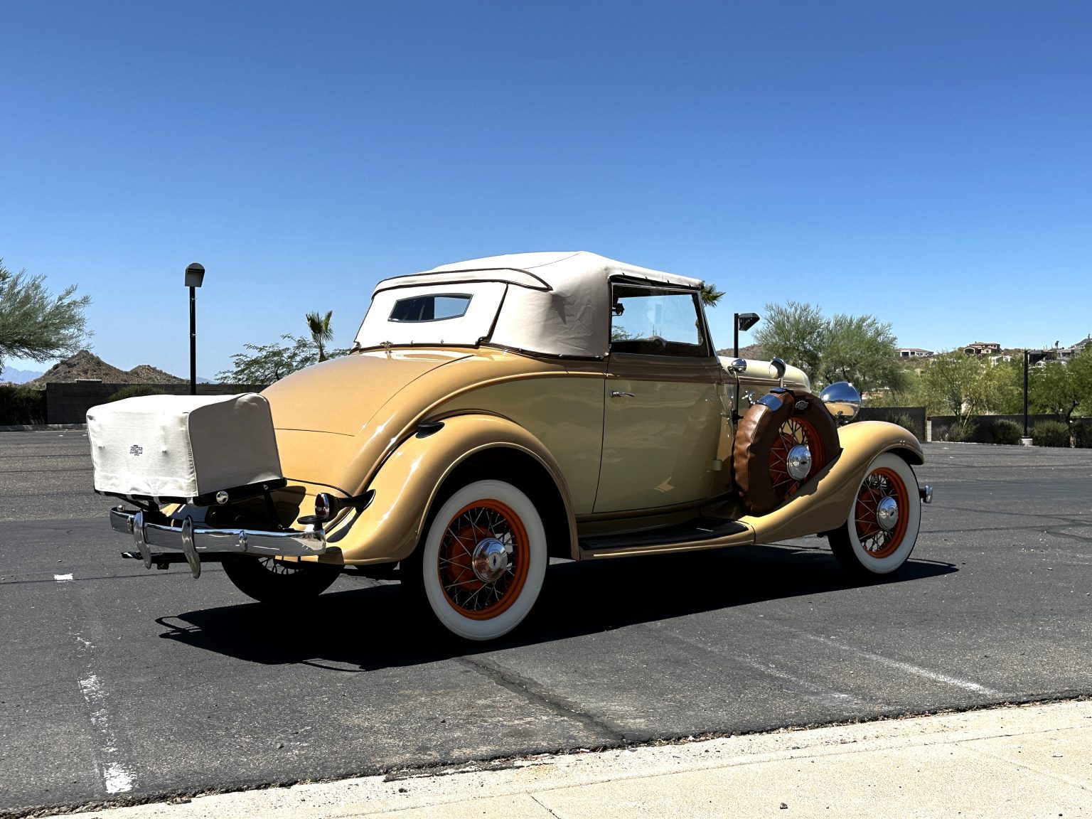 1933 Chevrolet Eagle Cabriolet - Classic Promenade