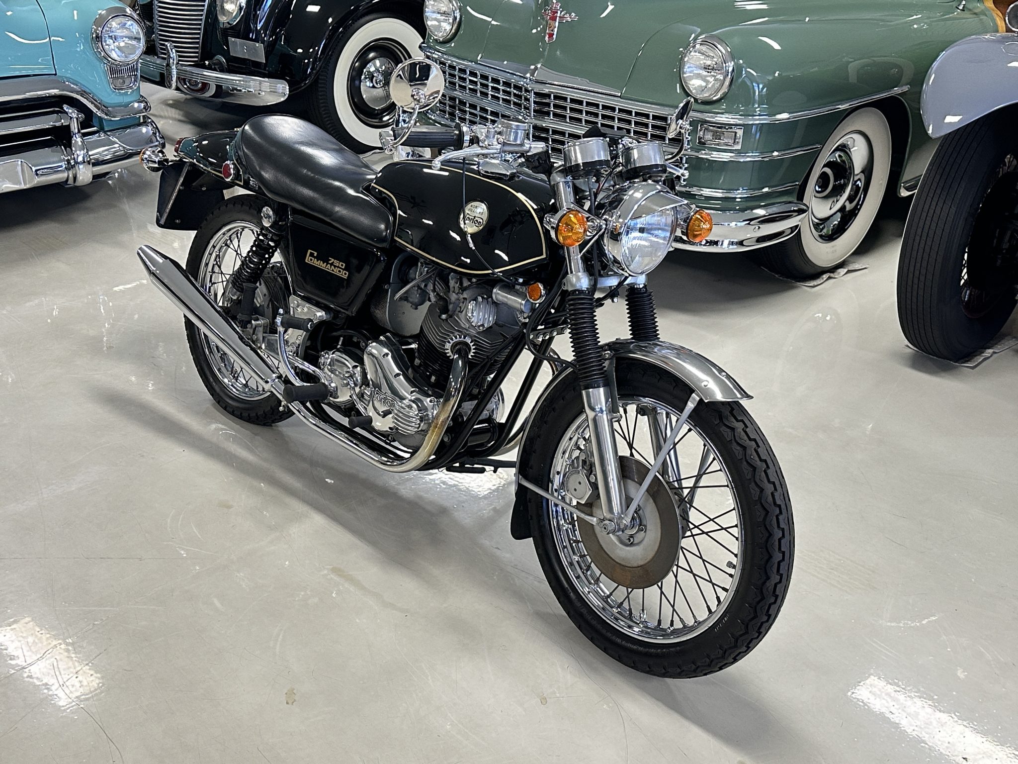 1972 Norton 750 Commando "Fastback" - Classic Promenade