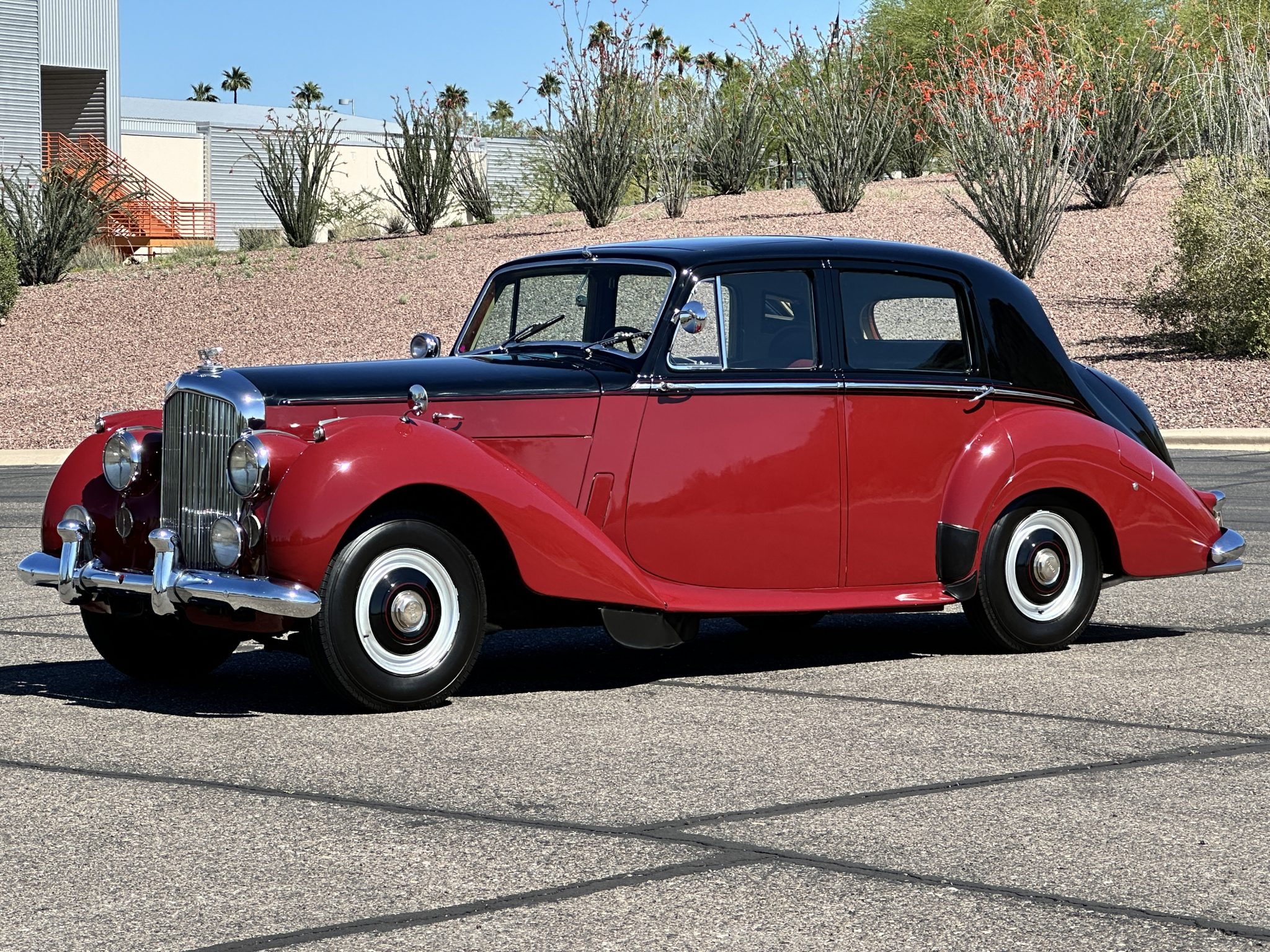 1954 Bentley R-Type Saloon - Classic Promenade